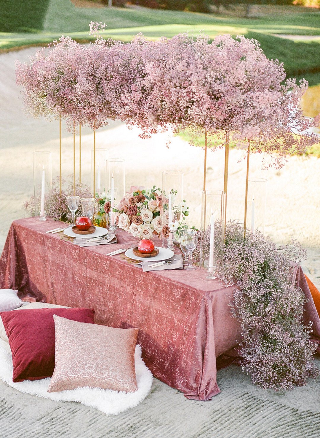Hosting Ideas for a Picnic Dinner with Friends - Parties365